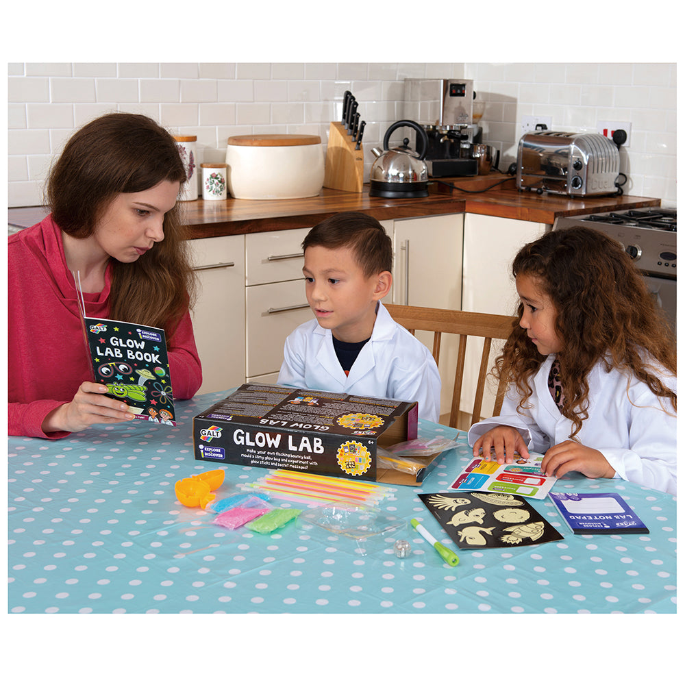Glow Lab Set – Science Kits SG